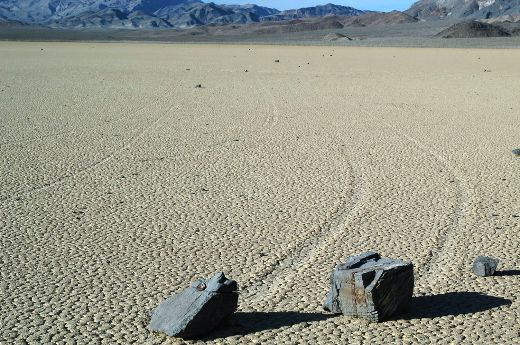 Scientists Use GPS To Solve The Mystery of Death Valley's 'Rolling ...